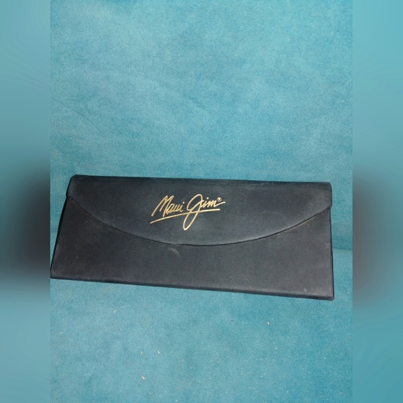 Maui Jim | Accessories | Maui Jim Case | Poshmark